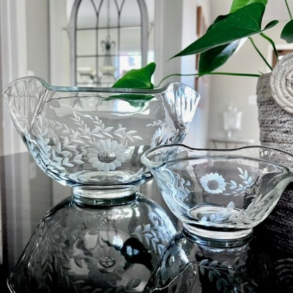 Dining | Chip Dip Vintage Wj Hughes Triangular Shaped Corn Flower ...